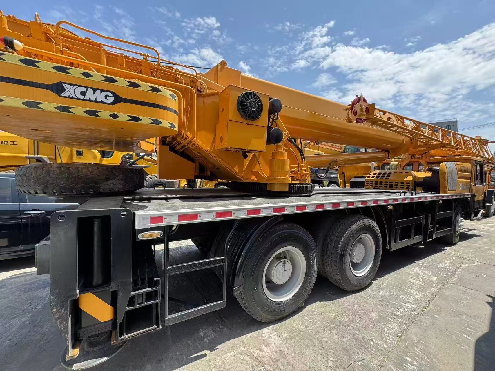 Used XCMG QY50K5D_3 Truck Crane - Diminsheng International Trading